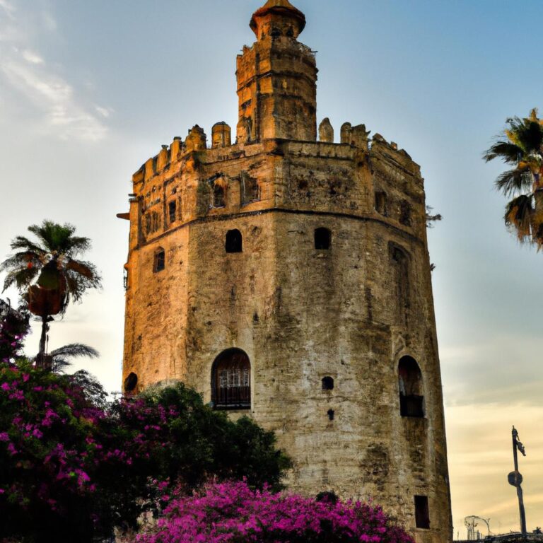 La Torre Del Oro: Historia Y Significado De Uno De Los Monumentos Más ...